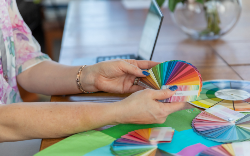 How to Choose Prints and Patterns that Go With Your Colour Palette ...